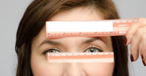 How To Measure Your PD For Eyeglasses in 6 Easy Steps - Contacts Advice